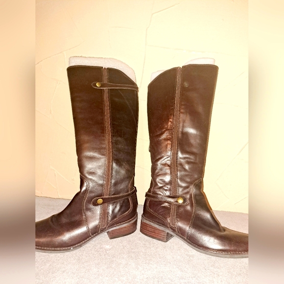 Harold's | Shoes | 75 Womens Edelweiss Boot Chocolate | Poshmark